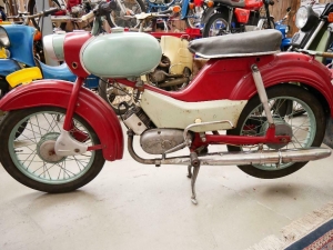 Simson Spatz SR 4-1 - Duesen-Trieb.com